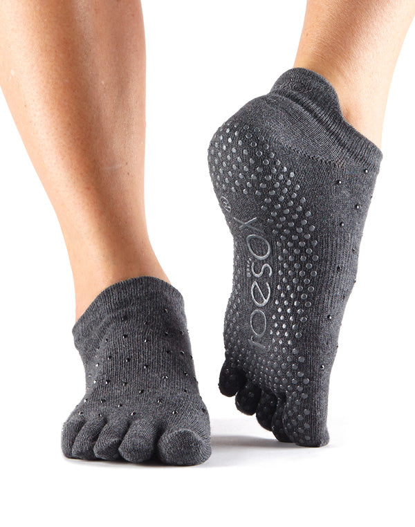 Full Toe Low Rise Grip Socks | Sale | Toesox – ToeSox | Tavi | Vooray